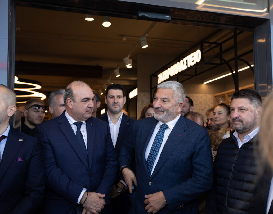 Μασούτης: Με εντυπωσιακά εγκαίνια και πλήθος κόσμου άνοιξε τις πόρτες ...