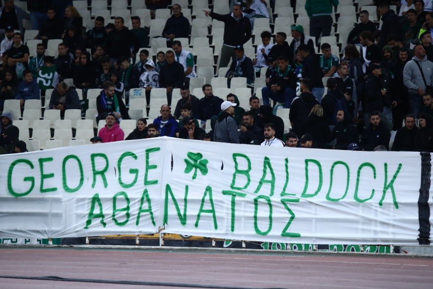 Παναθηναϊκός - Τσέλσι: Οι οπαδοί του ΠΑΟ τίμησαν με πανό και σημαίες ...