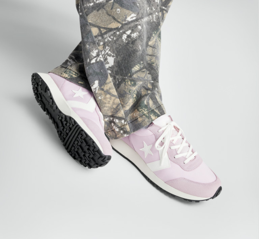 Μία καλοκαιρινή retro συλλογή εμπνευσμένη από Converse archive pieces