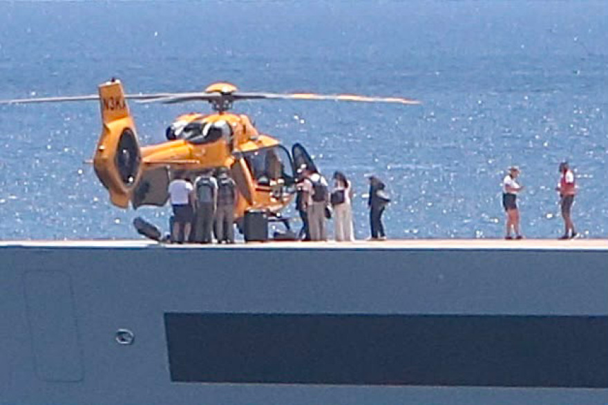 Στη Βάρκιζα το superyacht του ιδρυτή της WhatsApp: Έχει μήκος 100 μέτρα ...